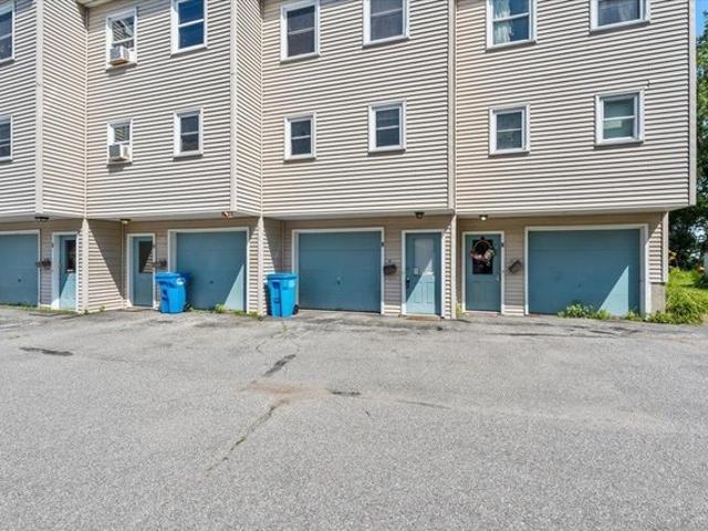 232 Manhattan Dr Apt 6, Burlington, VT 05401