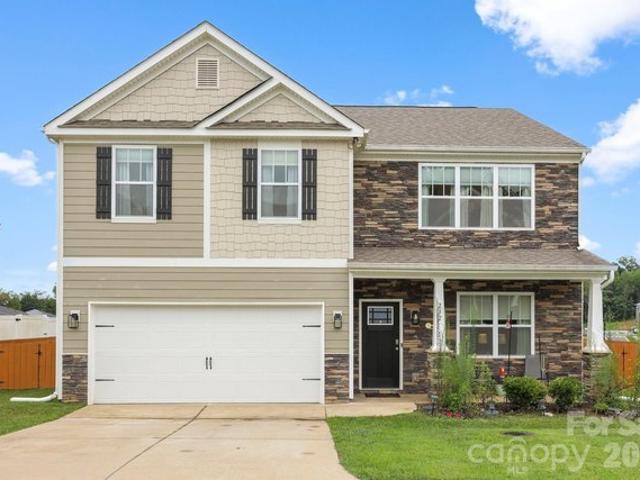 232 Marathon Ln, Candler, NC 28715