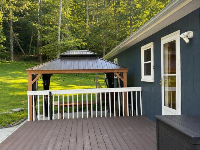 232 Mary Taylor Road