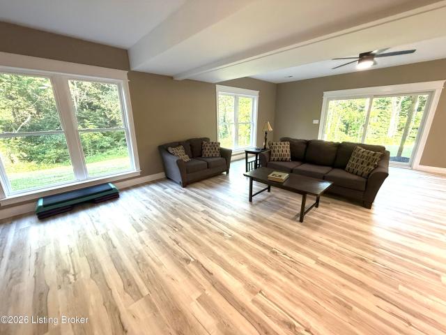 232 Meador Ln