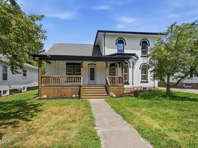 232 N Franklin St, Wauseon, OH 43567