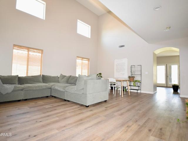 232 s la amador trail