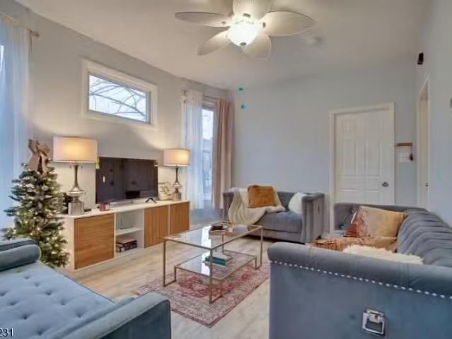 232 South 6th Street, Newark, NJ 07103