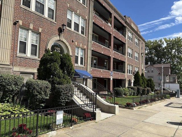 232 Seaver St, Dorchester, MA 02121