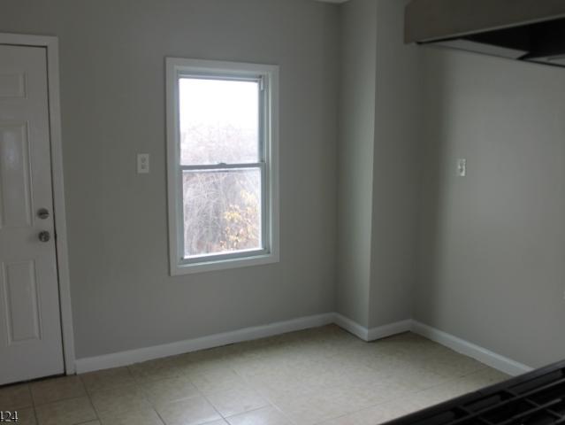 232 Sherman Ave # 2