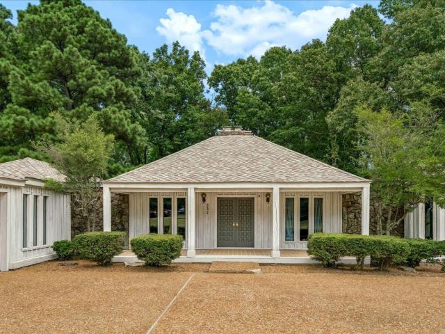 232 Summit Drive