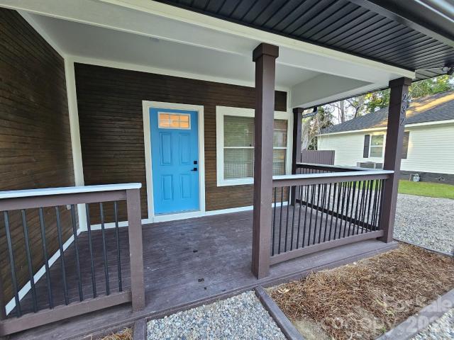 232 W 2nd Street