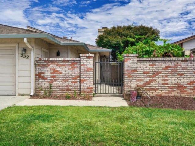 232 W Alvin Drive