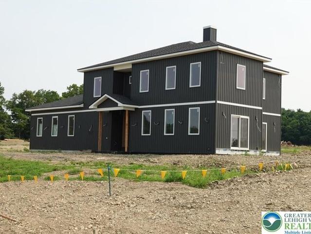 232H T Y Rd, Kunkletown, PA 18058