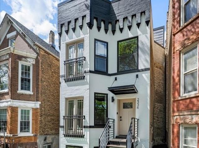 2334 N Oakley Ave, Chicago, IL 60647