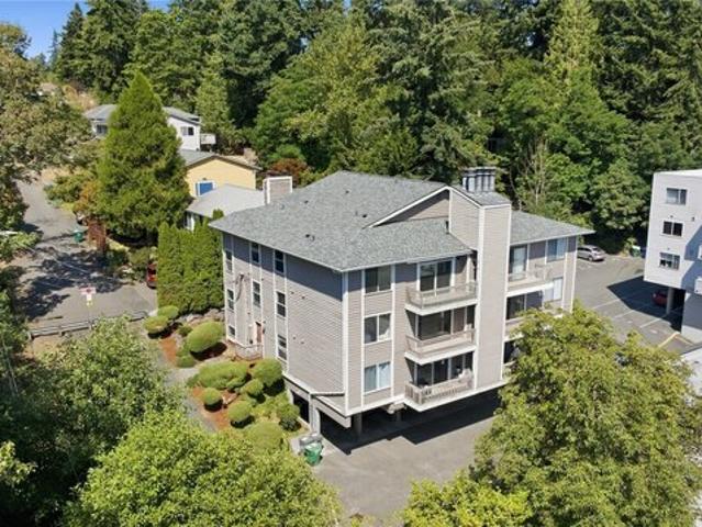 2334 NE 102nd St Apt 202, Seattle, WA 98125