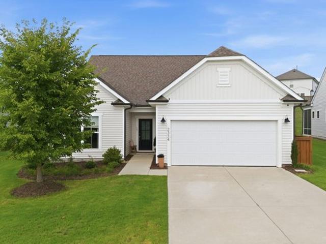2334 Bethpage Dr, Fuquay Varina, NC 27526