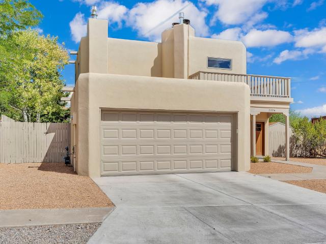 2334 Camino Rancho Siringo