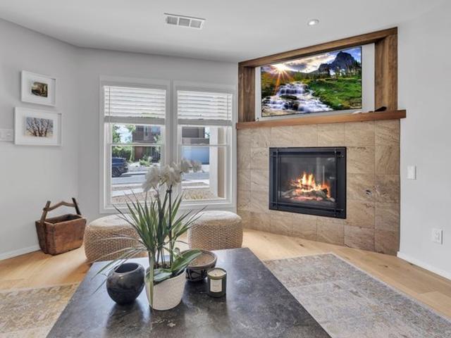 2334 Camino Rancho Siringo, Santa Fe, NM 87505