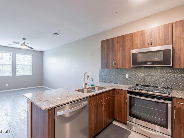 2334 E Huntington Dr, Phoenix, AZ 85040 | MLS #6989 | Compass