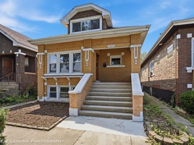 2334 Harvey Ave, Berwyn, IL 60402