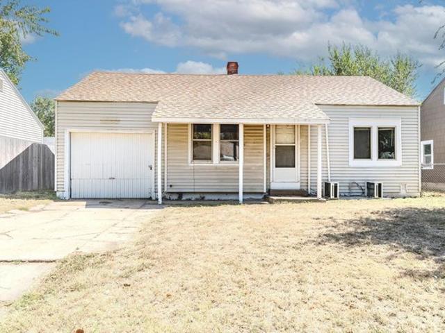 2334 S Ida St, Wichita, KS 67211