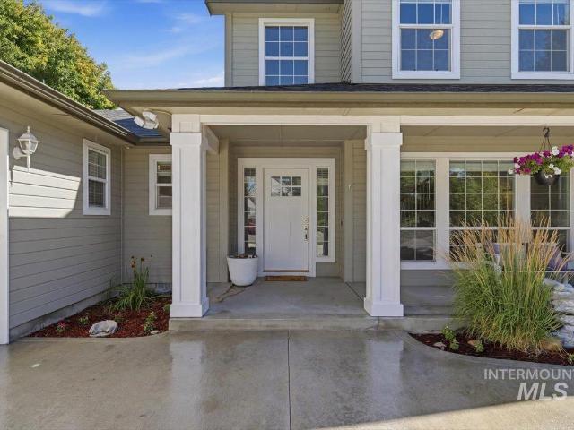 2334 W Grassy Branch Dr