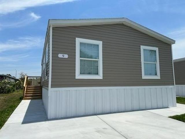 2334 42nd Ave N Unit 9, Saint Petersburg, FL 33714