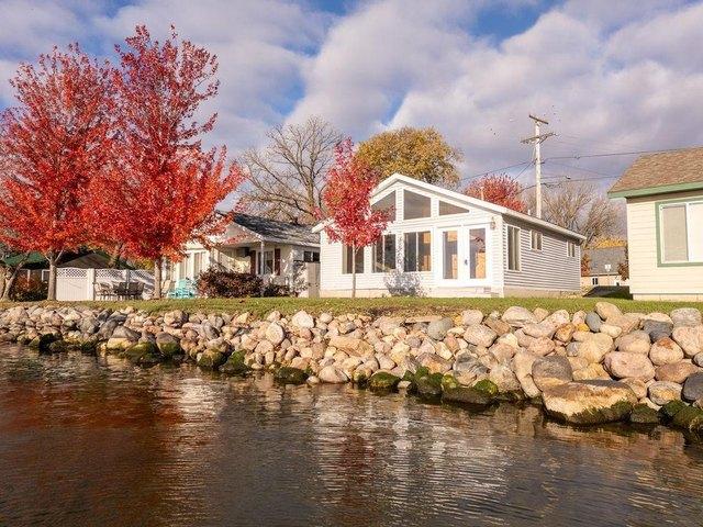 23355 N Lakeshore Dr, Glenwood, MN 56334