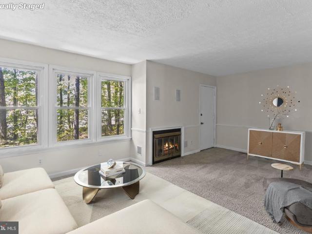 23358 Red Oak Court