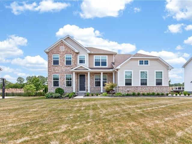 2335 Norton Pl, Avon, OH 44011