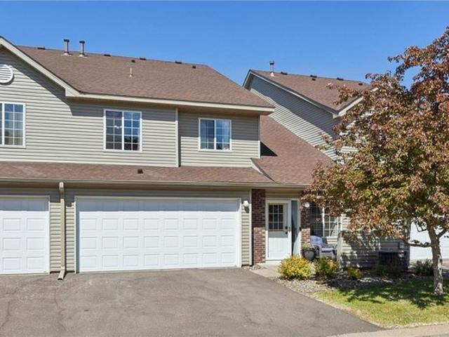 2335 Oakridge Cir, Hudson, WI 54016