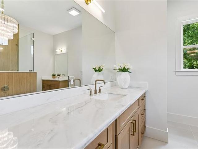 2335 Orleans St, Mandeville, LA 70448 | MLS #2564