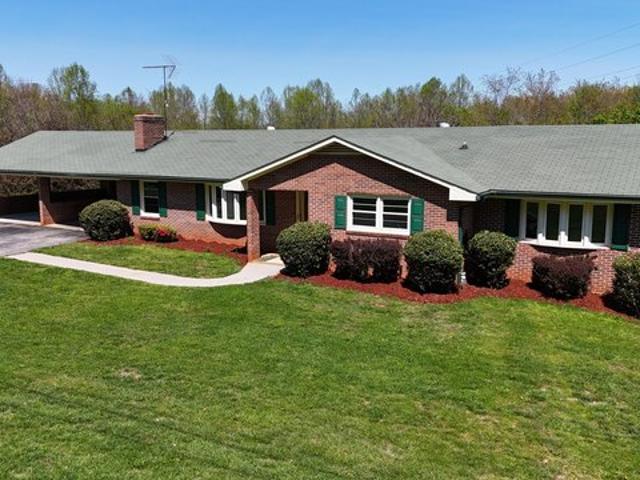 2335 Pleasant Hill Rd, Ferrum, VA 24088