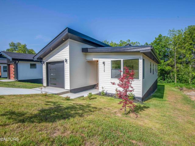 2335 Rock Gardens Drive