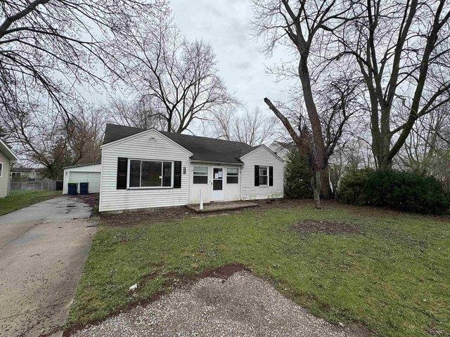 2335 Shattuck Rd, Saginaw, MI 48603