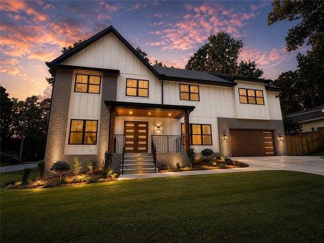 2336 Brookhurst Dr, Dunwoody, GA 30338