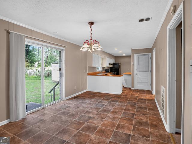 2336 Carnes Road