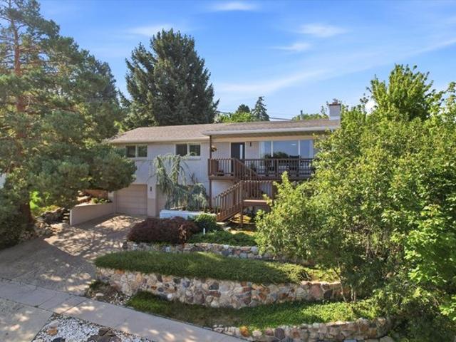 2336 E Cavalier Dr, Cottonwood Heights, UT 84121