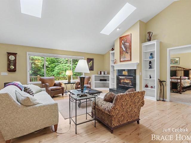 2336 Forest Trail Circle