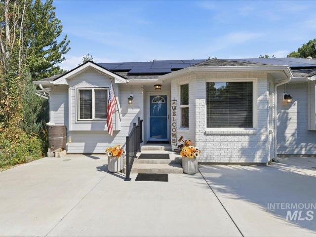 2336 Lower Pond Lane