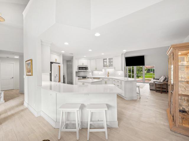 23373 Water Cir, Boca Raton, FL 33486 | MLS #B26001