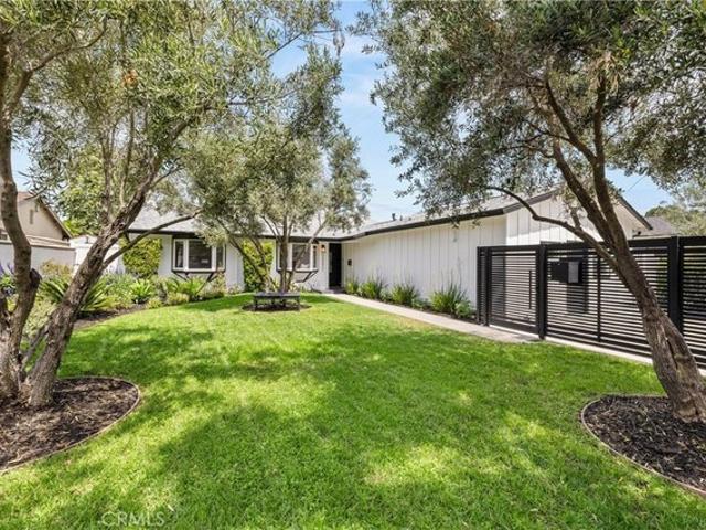 23377 Friar St, Woodland Hills, CA 91367