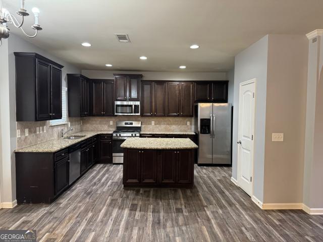 2337 Braelin Loop