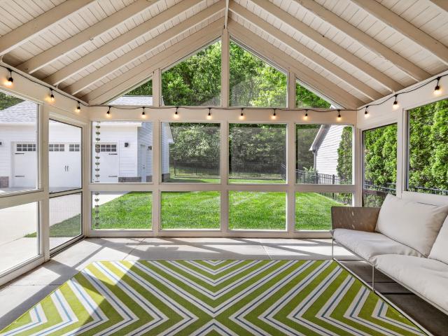 2337 Clare Park Dr