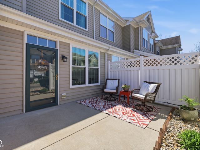 2337 Colfax Ln, Indianapolis, IN 46260 | MLS #22094