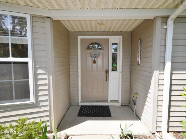 2337 E Ashfield Court