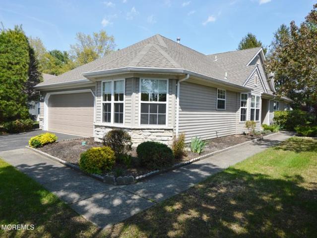 2337 E Ashfield Ct, Toms River, NJ 08755