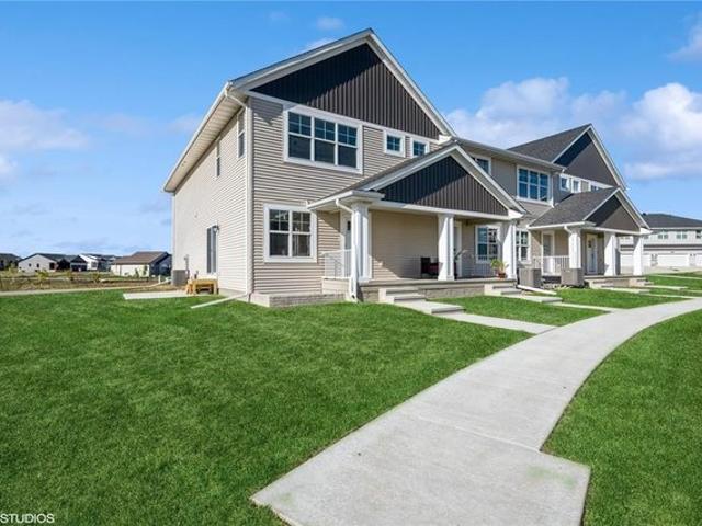 2337 Roycroft Aly, Marion, IA 52302