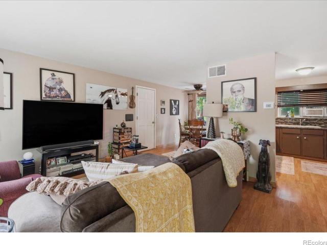 2337 W Linda Drive