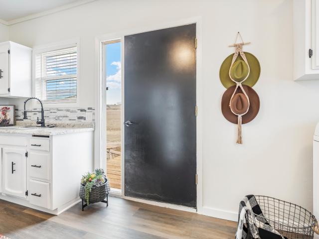 23384 Stephen Ln