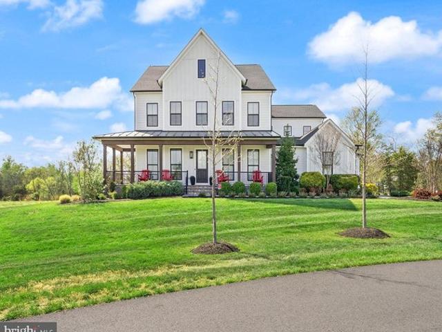 23385 Walking Woods Ln, Aldie, VA 20105