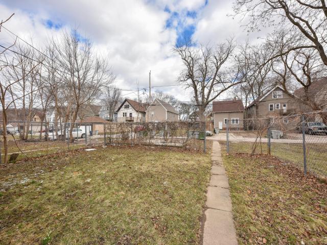 2338 N 45th St, Unit 2340