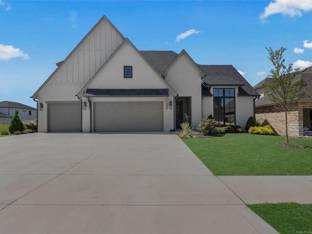2338 E 134th Cir S, Bixby, OK 74008