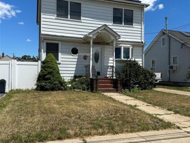 2339 Mitchell Pl, Bellmore, NY 11710